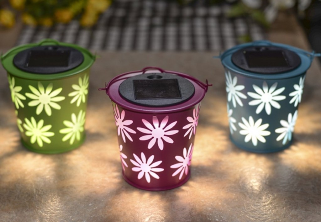 Set of 3 Colorful Metal Bucket Solar Light | Fresh Garden Decor