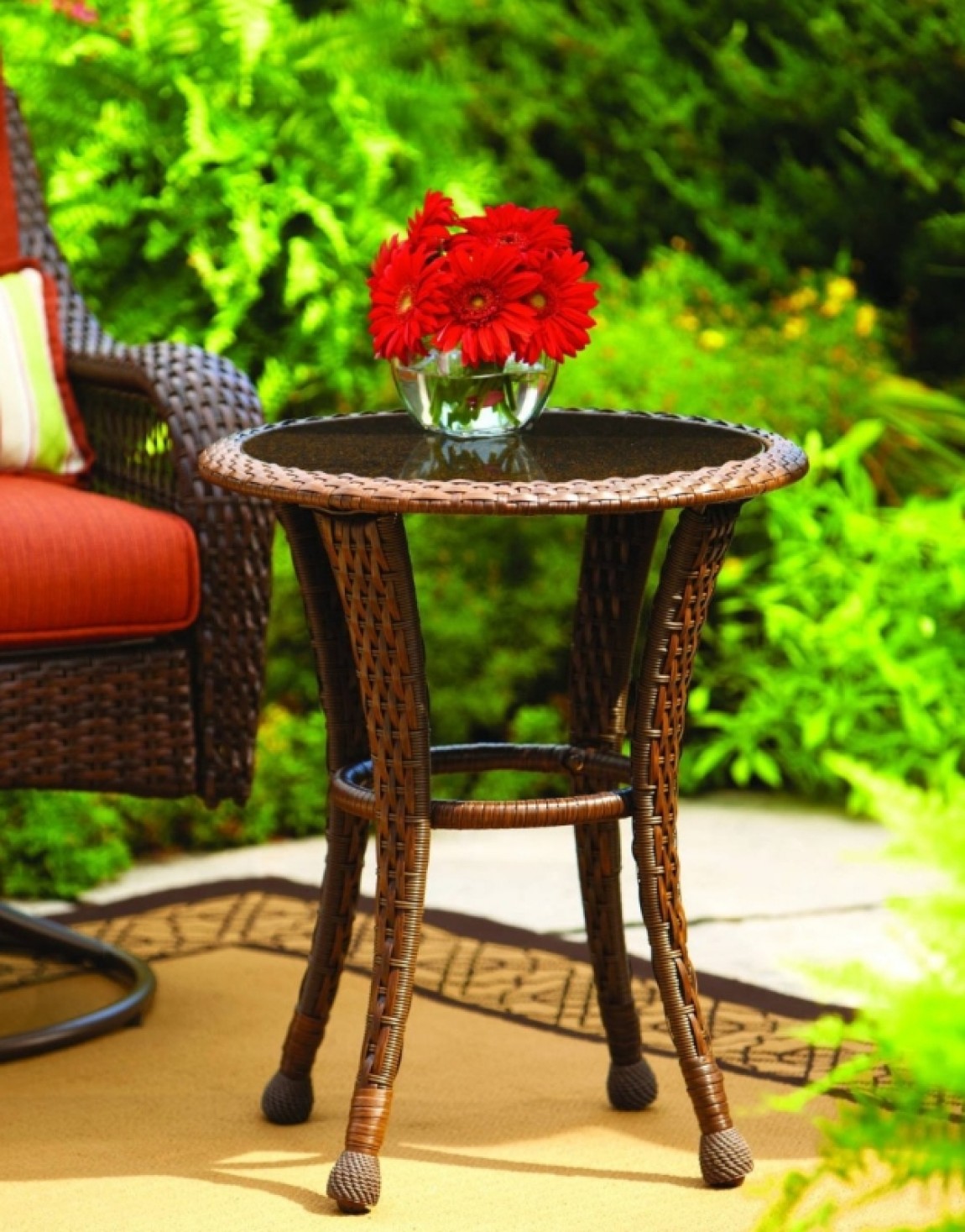 Azalea Ridge 20 Wicker Round Outdoor Side Table | Fresh Garden Decor