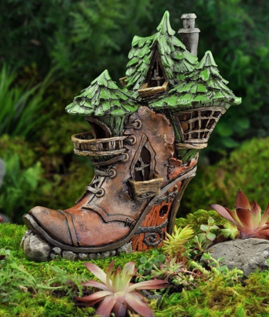 Miniature Ladies Boot Fairy House | Fresh Garden Decor